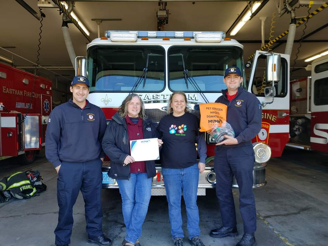 Community & Events | Four Paws Tech Care